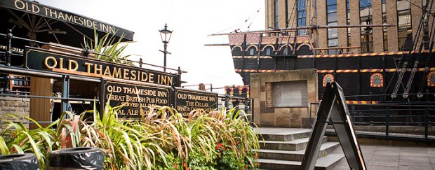 The Old Thameside Inn Southwark | London Pub Reviews | Designmynight