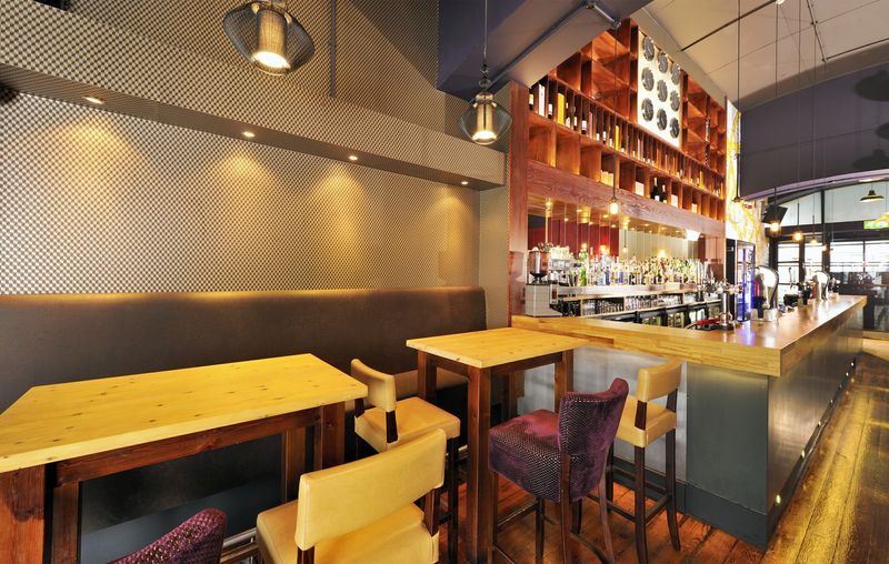Atlas Bar Deansgate Locks | Manchester Bar Reviews | DesignMyNight