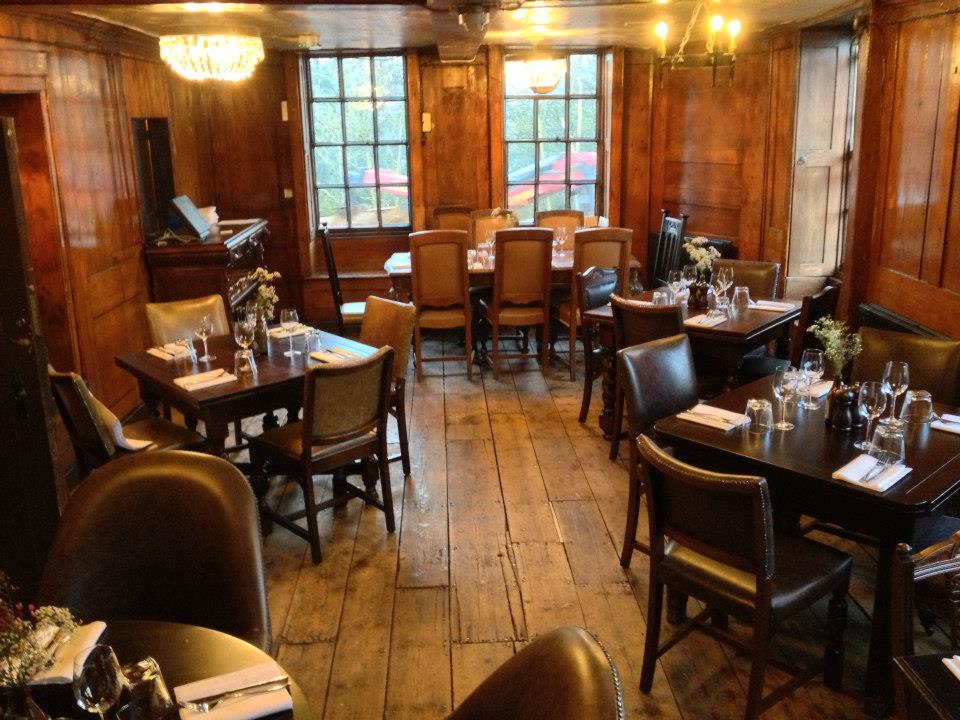 The Spaniards Inn Hampstead | London Pub Reviews | DesignMyNight