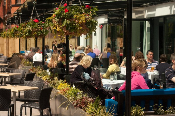 alberts Didsbury | Manchester Restaurant Bar Reviews | DesignMyNight