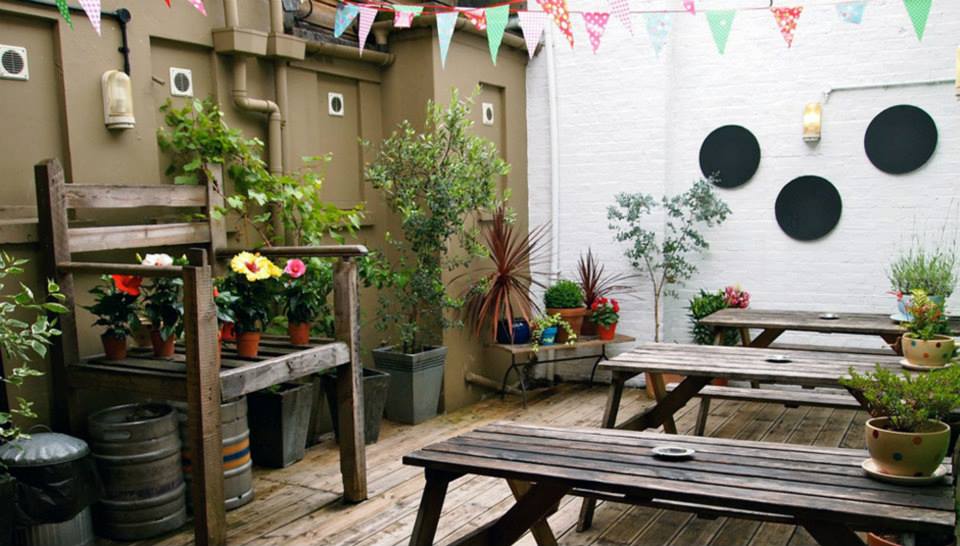 The White Rabbit North Laine | Brighton Pub Reviews | DesignMyNight