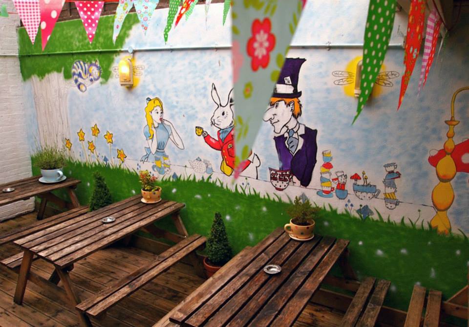 The White Rabbit North Laine | Brighton Pub Reviews | DesignMyNight