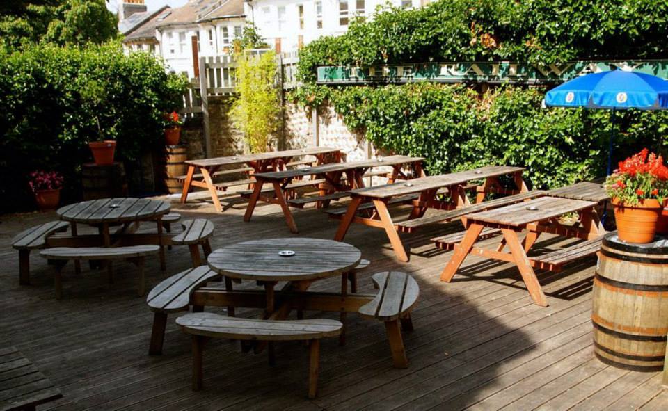 Signalman London Road | Brighton Pub Reviews | DesignMyNight