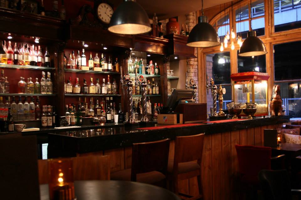 The Lodge Bar Canal Street | Manchester Bar Reviews | DesignMyNight