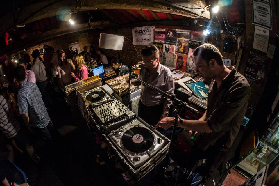 Milk Bar | Reading Bar Reviews | DesignMyNight