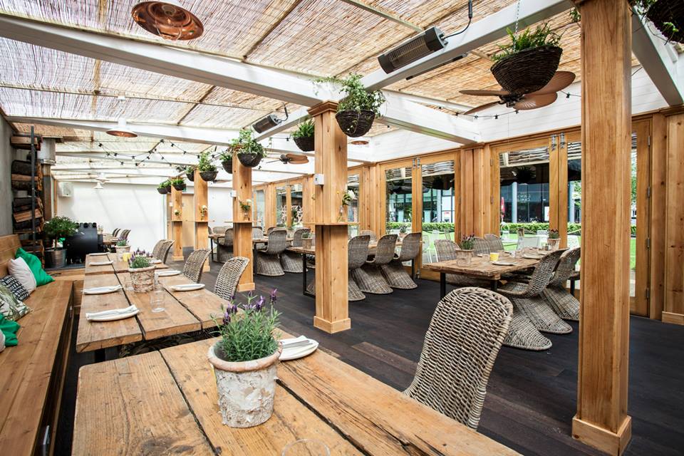 The Lawn Club Spinningfields | Manchester Bar Reviews | DesignMyNight
