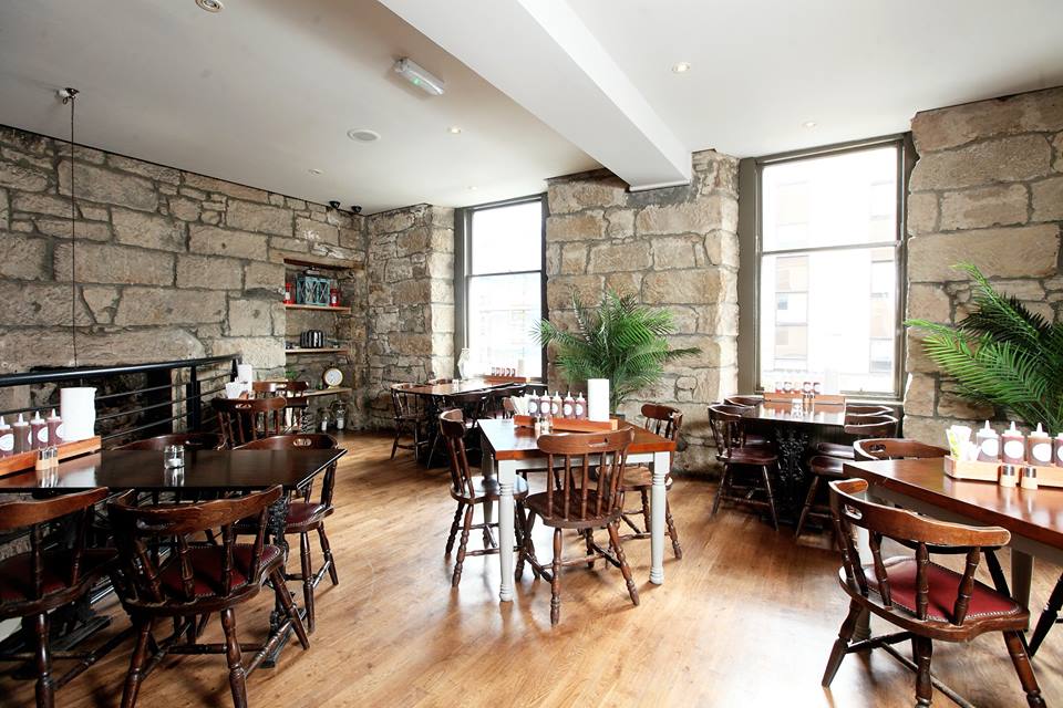 The Raven Glasgow | Glasgow Bar Reviews | DesignMyNight