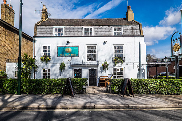 The Sun Inn Barnes | London Pub Reviews | DesignMyNight