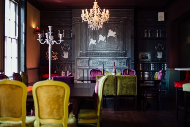 The Royal Pug: Leamington Spa Pub | DesignMyNight