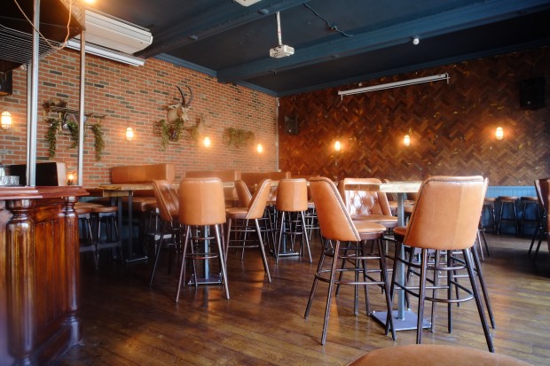 The Regent pub Chestnut Grove Balham Clapham London Reviews | DesignMyNight