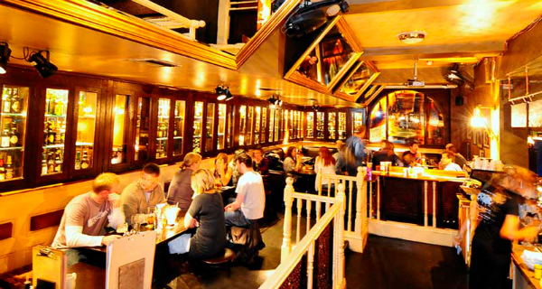 The Porterhouse Nassau Street | Dublin Pub Reviews | DesignMyNight