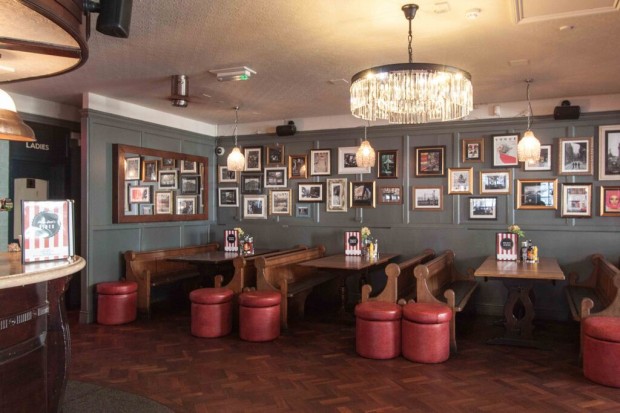 The Phoenix Pub Cavendish Square West End London Reviews | DesignMyNight