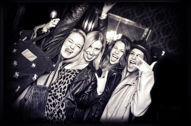Bank Holiday Weekend Party 3 Bars + 1 Club | London Bar Crawl Reviews ...