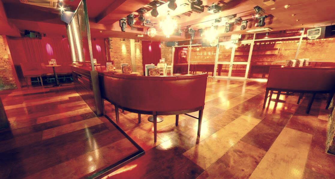Revolution Deansgate Locks | Manchester Bar Reviews | DesignMyNight
