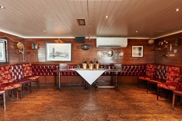 THE BOAT SHOW COMEDY CLUB | Embankment, London Comedy Reviews ...