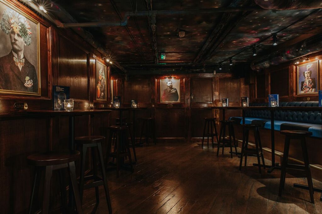 The Escapologist Covent Garden London | London Bar Reviews | DesignMyNight