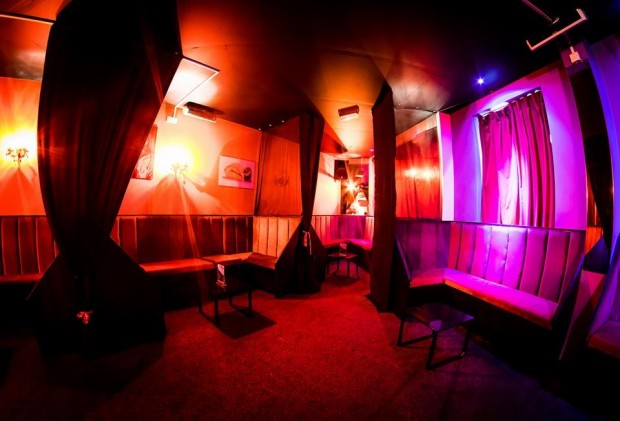 Victorias Gentlemen's Club: Lapdancing In Manchester | DesignMyNight
