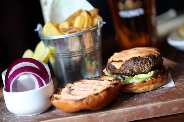 The Alexandra Wimbledon | London Pub Reviews | DesignMyNight