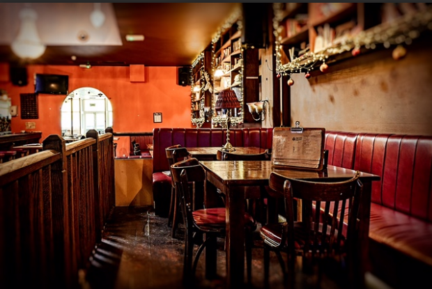 The Old Frizzle Wimbledon | London Bar Reviews | Designmynight