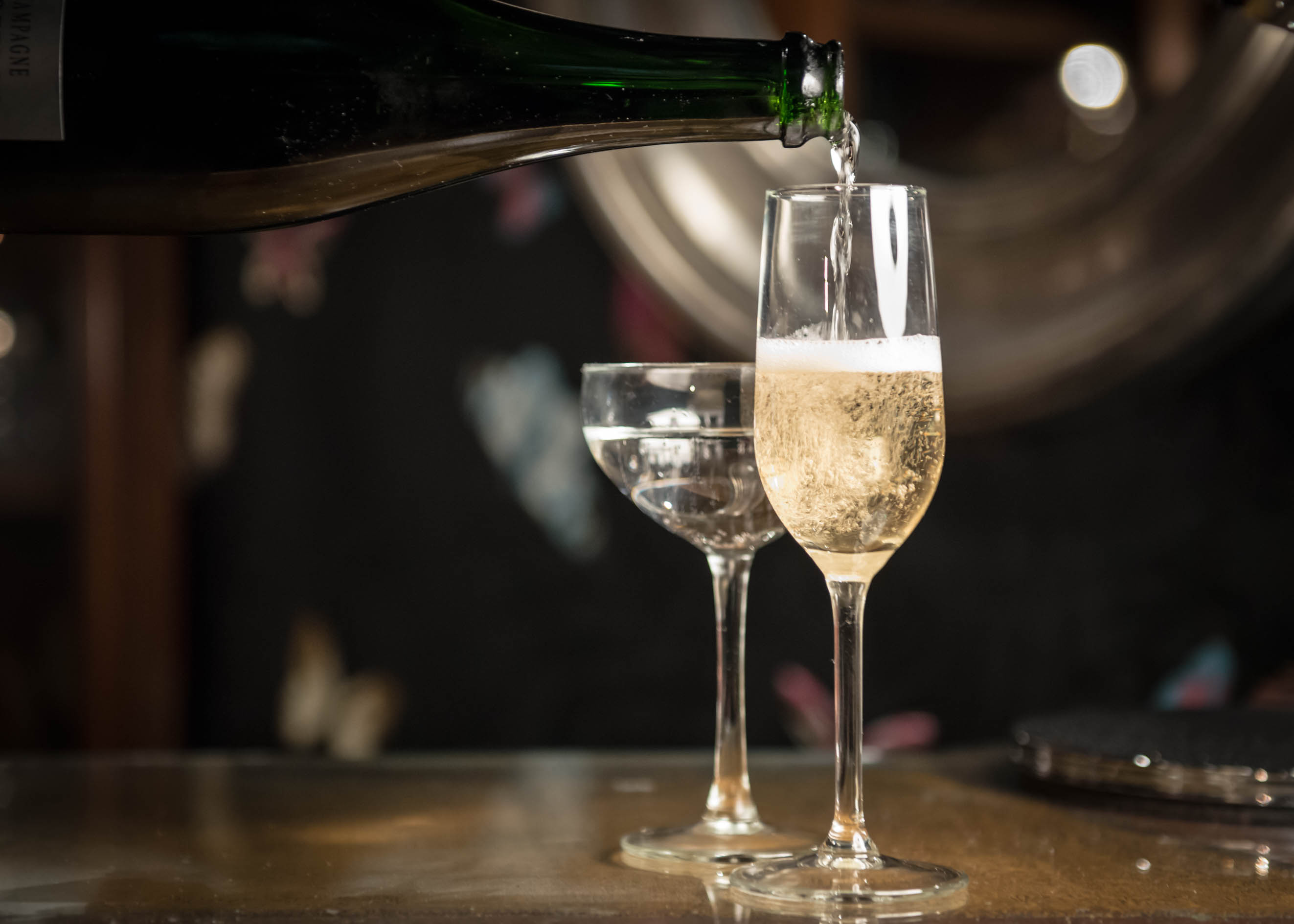 Prosecco and Champagne | London Bridge, London Classes Reviews ...