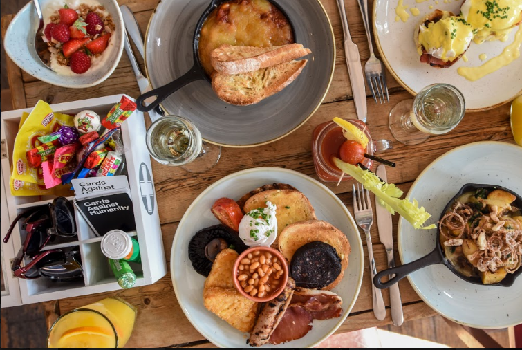 Boozy Brunch Bingo | Clapham, London Daytime Reviews | DesignMyNight
