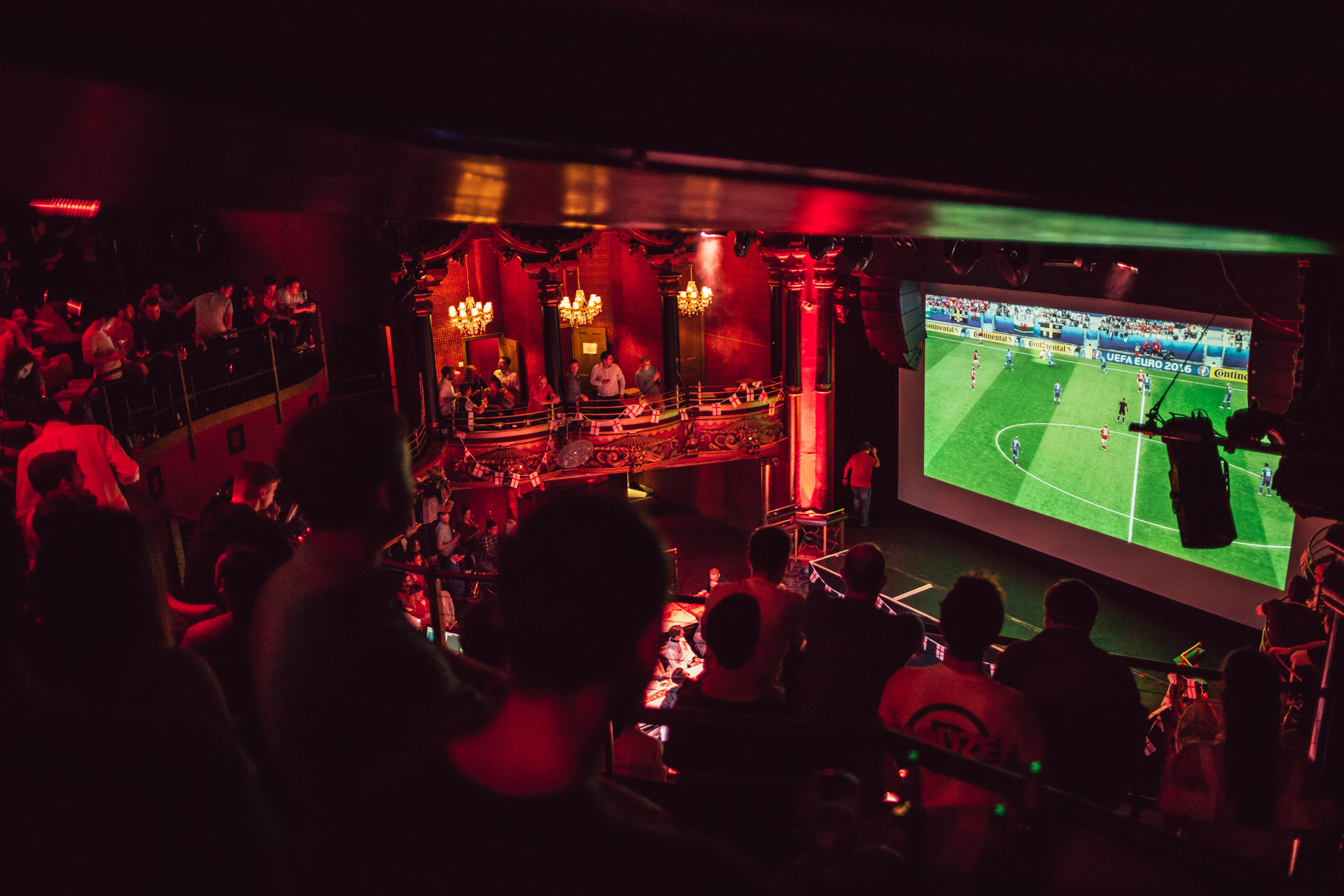ROYAL RUMBLE VIEWING PARTY - LONDON | Clapham, London Sport Reviews ...
