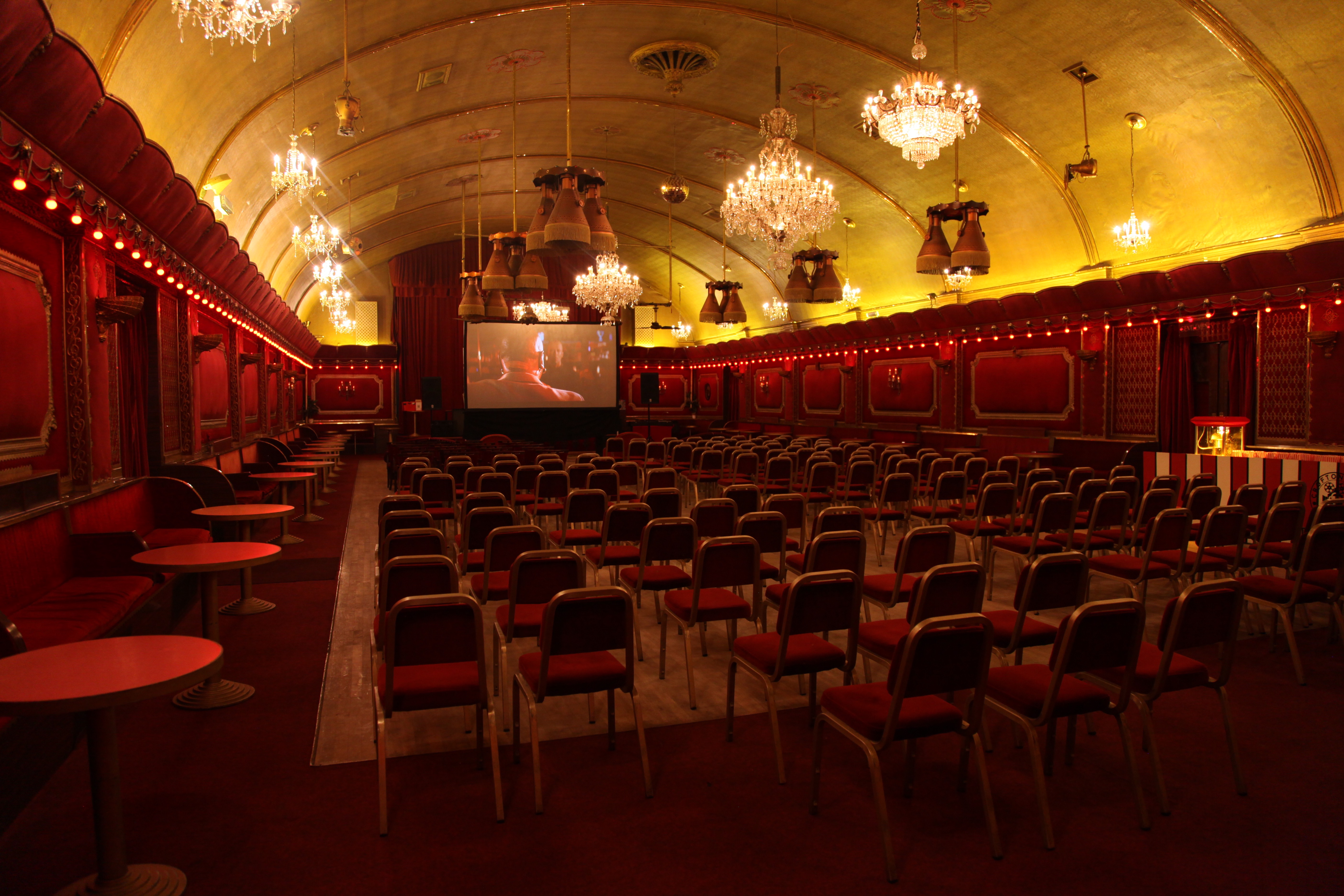 Pop Up Cinema- Goodfellas | London Date Night Reviews | DesignMyNight