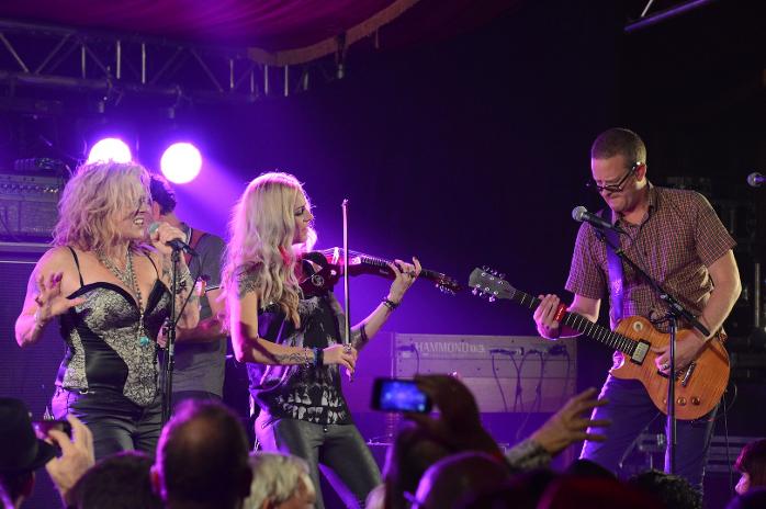 NEVER THE BRIDE | London Live Music Reviews | DesignMyNight