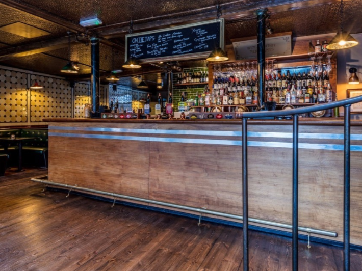 The Woolpack Bermondsey Street Bridge | London Pub Reviews | DesignMyNight