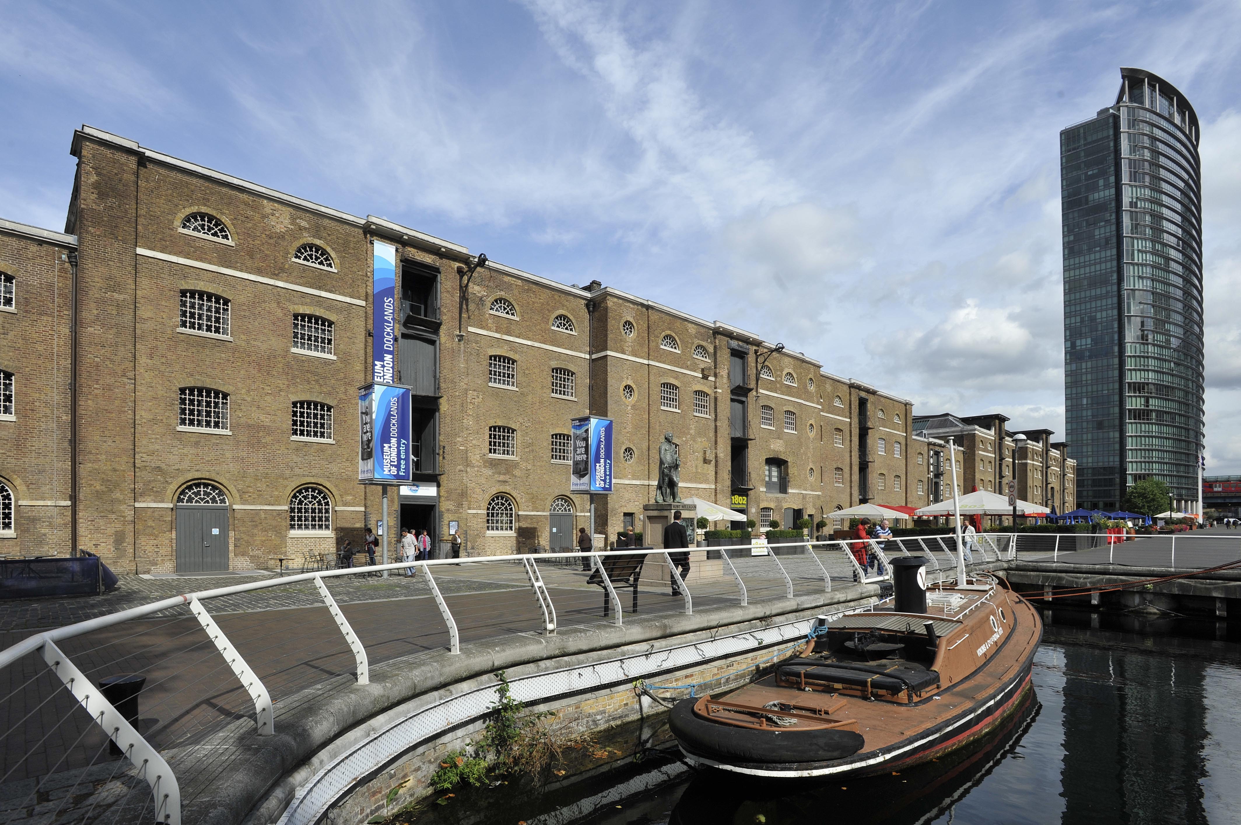 Statue Outside Museum Of London Docklands at Cassandra Wasinger blog