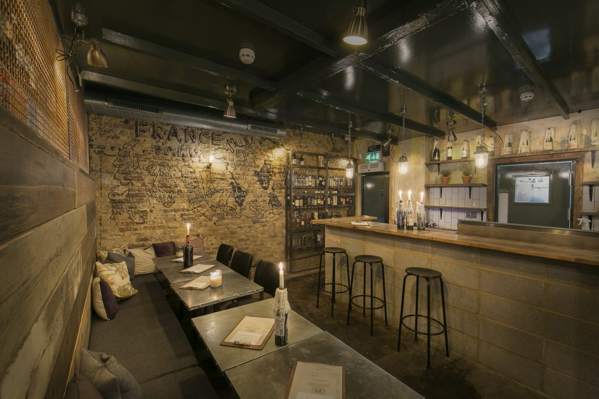 Vagabond Northcote Road | London Bar Reviews | DesignMyNight