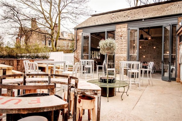Half Moon Herne Hill | London Pub Reviews | DesignMyNight