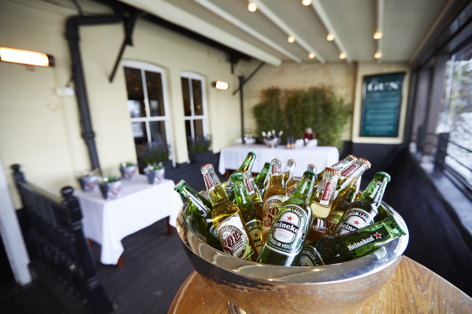 Christmas Carols & Hog Roast Night | Canary Wharf, London Food & Drink ...