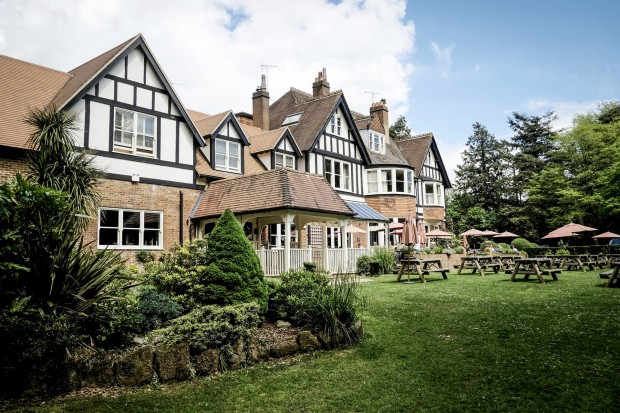 White Buck Inn: Fuller's New Forest Pub in Burley | DesignMyNight