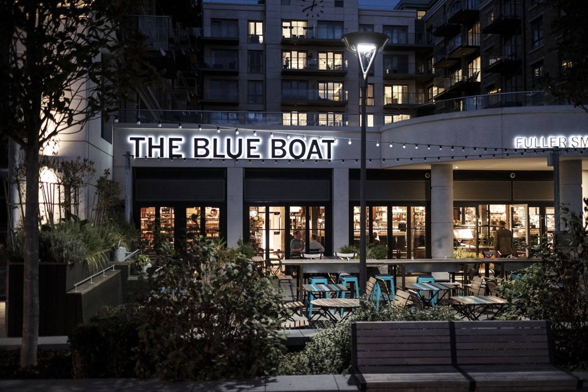 The Blue Boat Fulham | London Bar Reviews | DesignMyNight