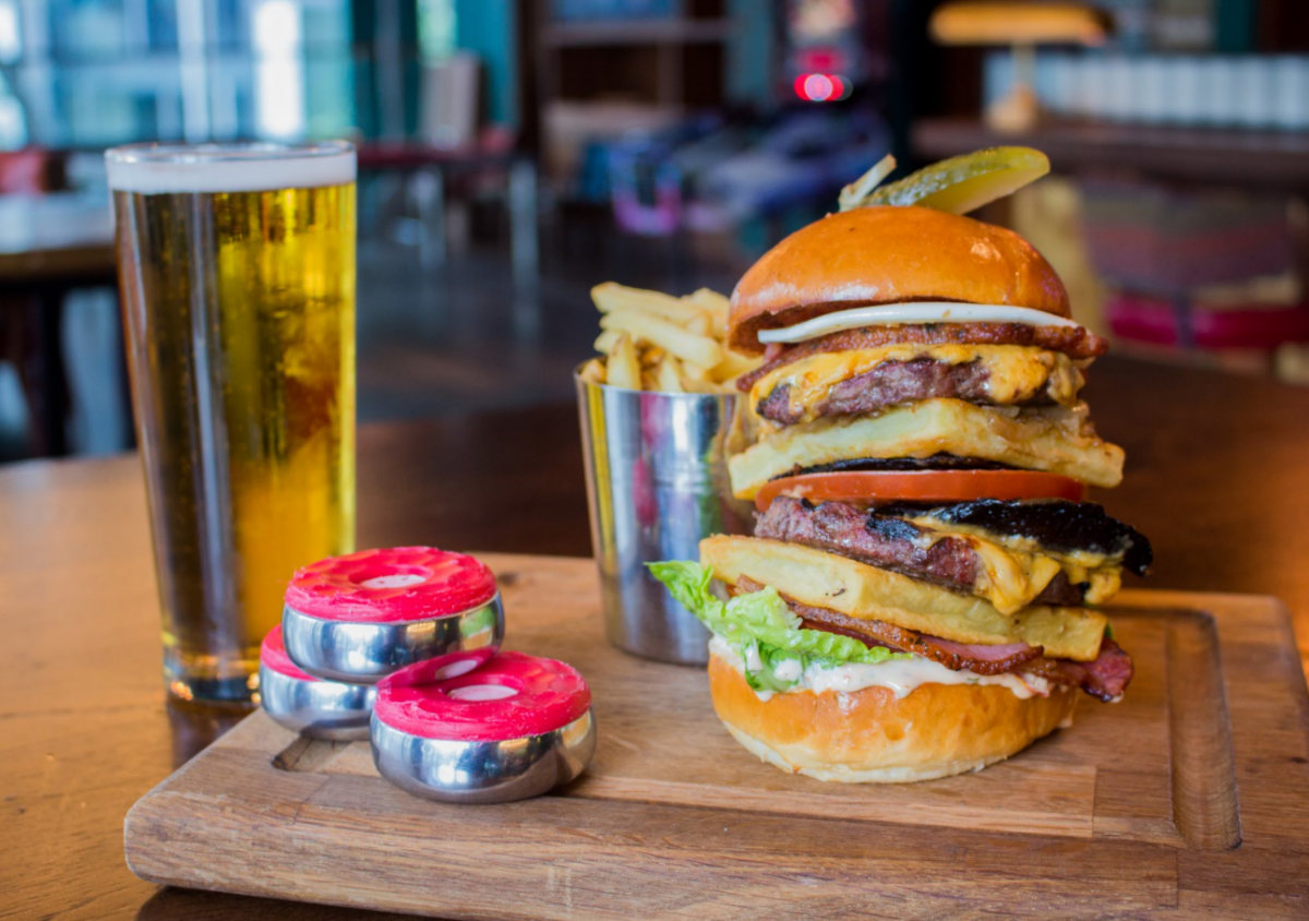 Shuffle, Beer and Big Daddy Burger Greenwood London | DesignMyNight