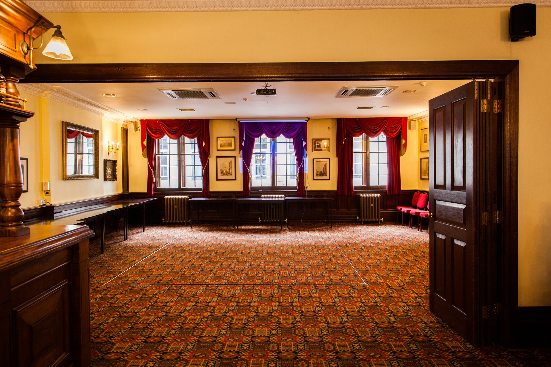 The Counting House Bank | City of London Pub Reviews | DesignMyNight