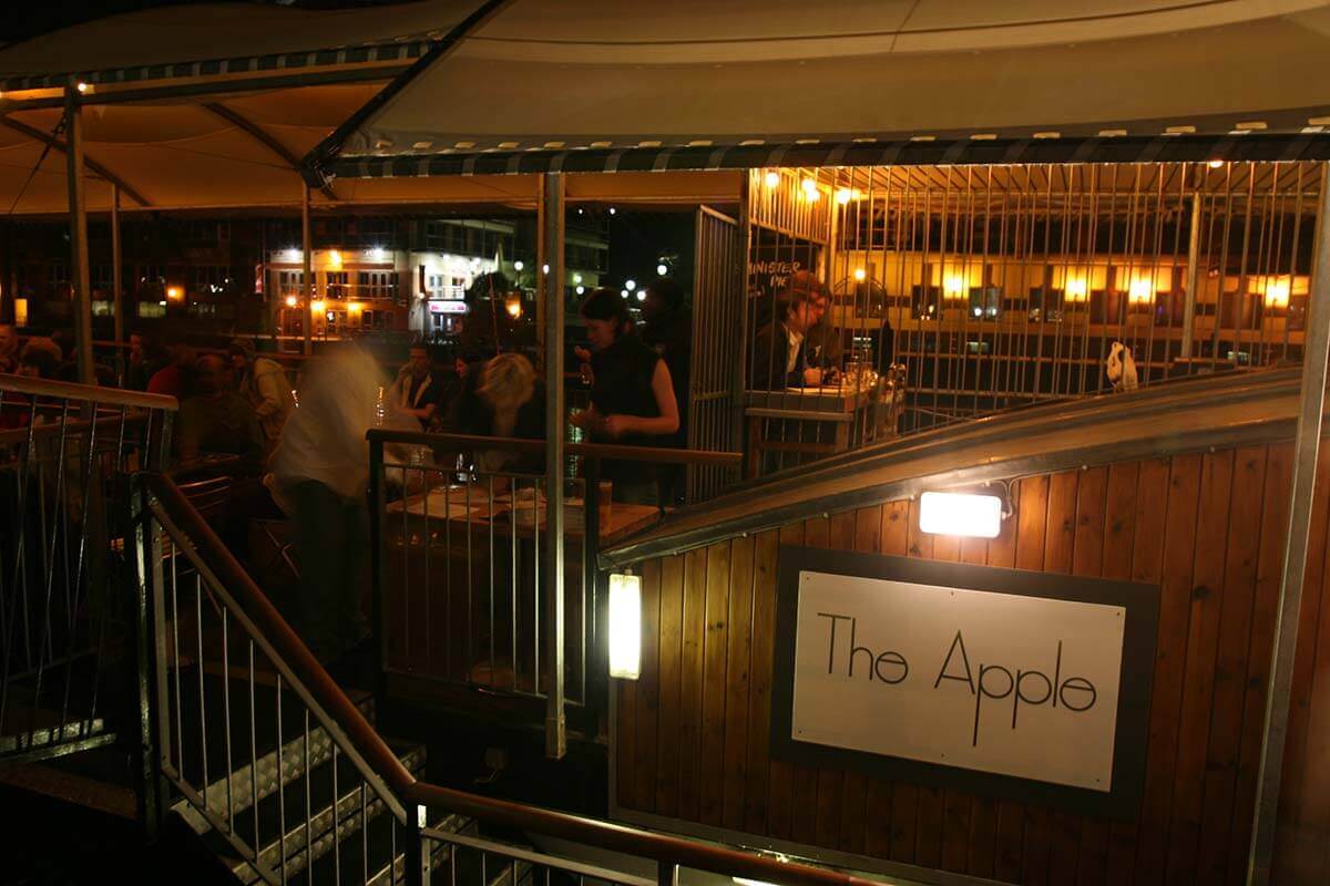 The Apple: Cider Boat Bar In Bristol | DesignMyNight