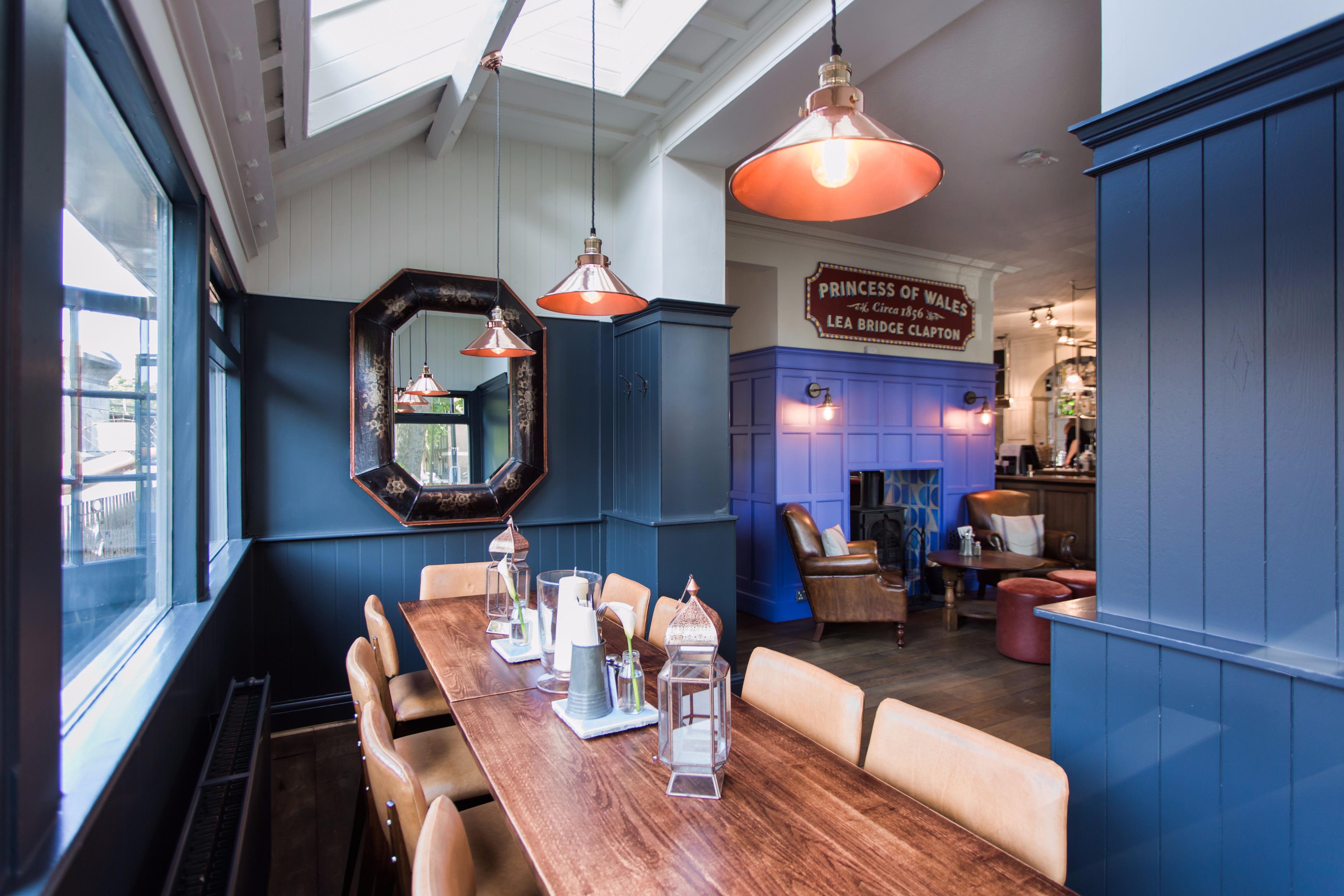 The Princess of Wales Clapton | London Pub Reviews | DesignMyNight