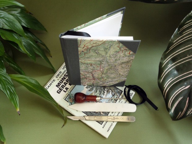 Bookbinding with Maps | London Classes Reviews | DesignMyNight