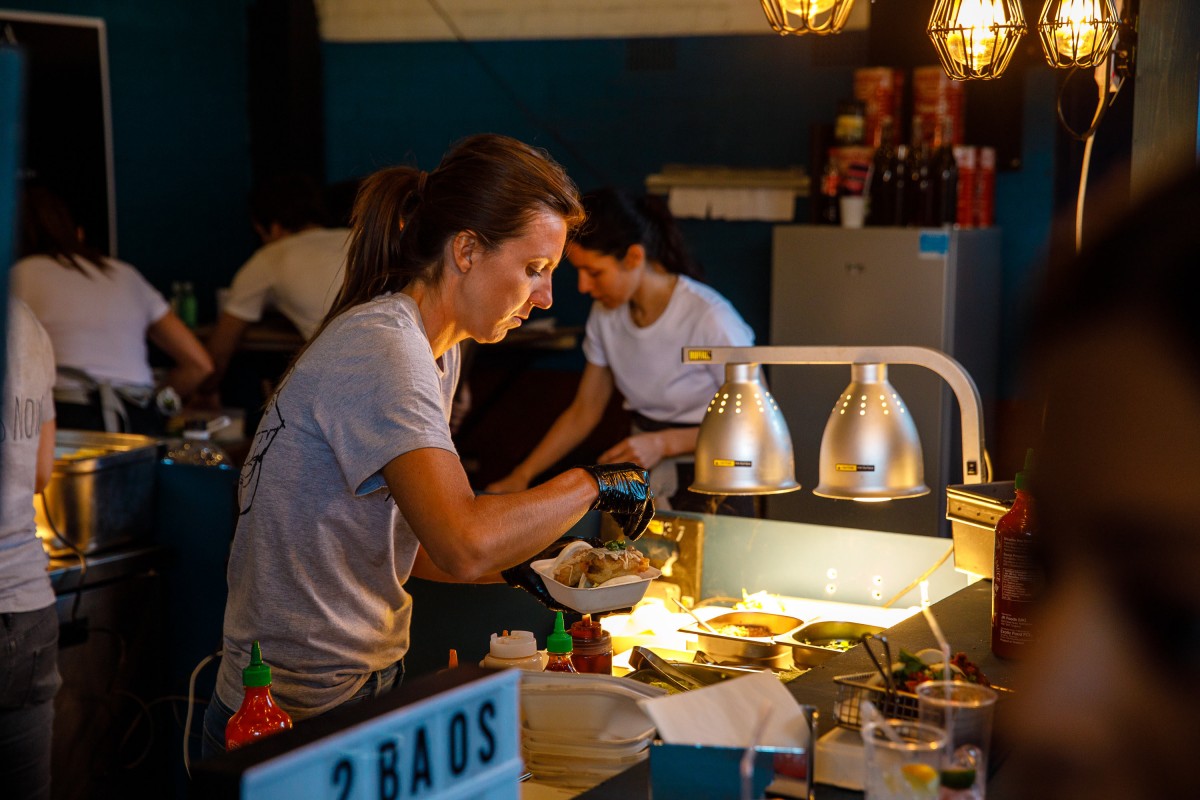 Bottomless Beach Brunch | London Classes Reviews | DesignMyNight