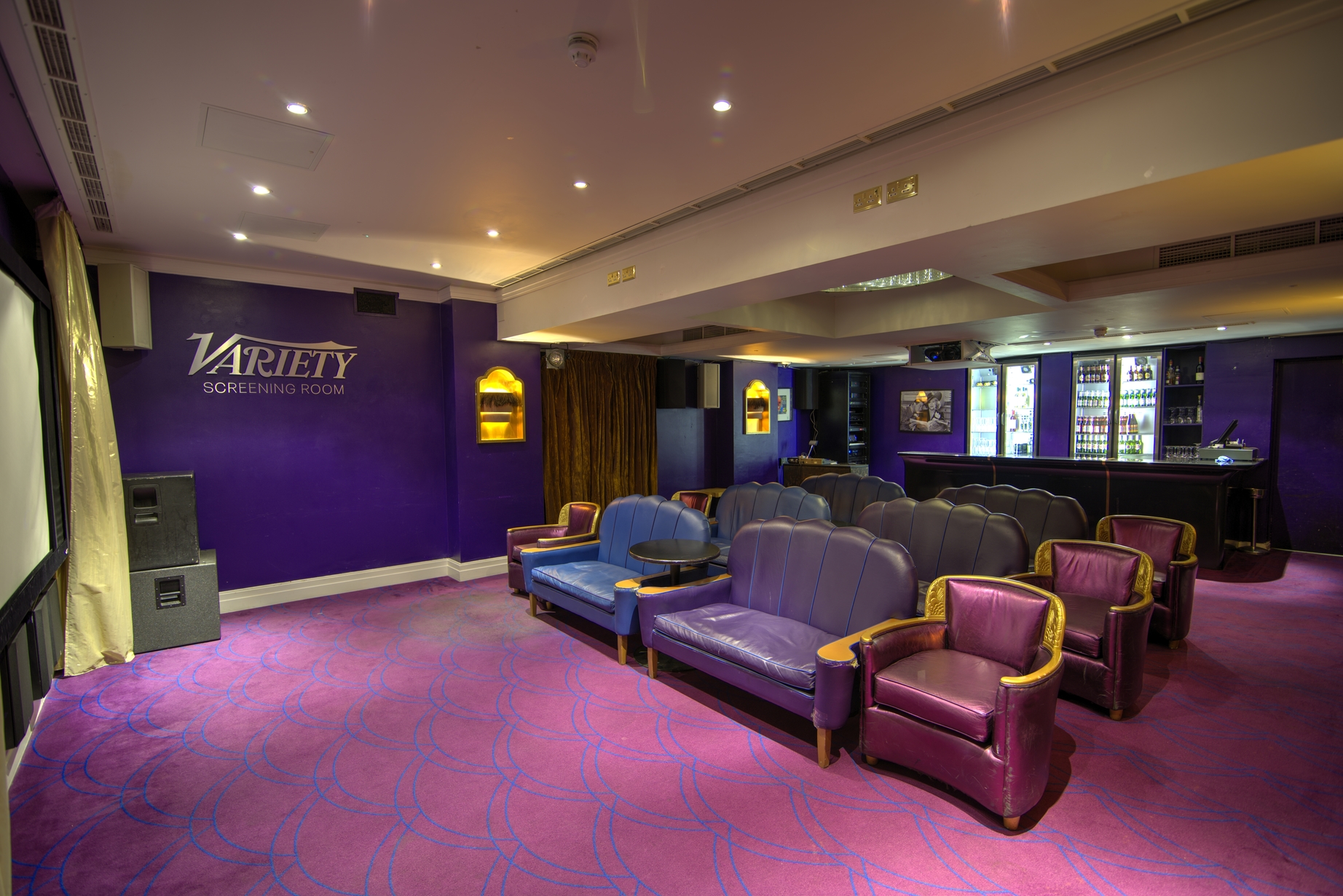 BUBBLES & BRUNCH - The ultimate Champagne VIP Roof Top Jacuzzi Party ...