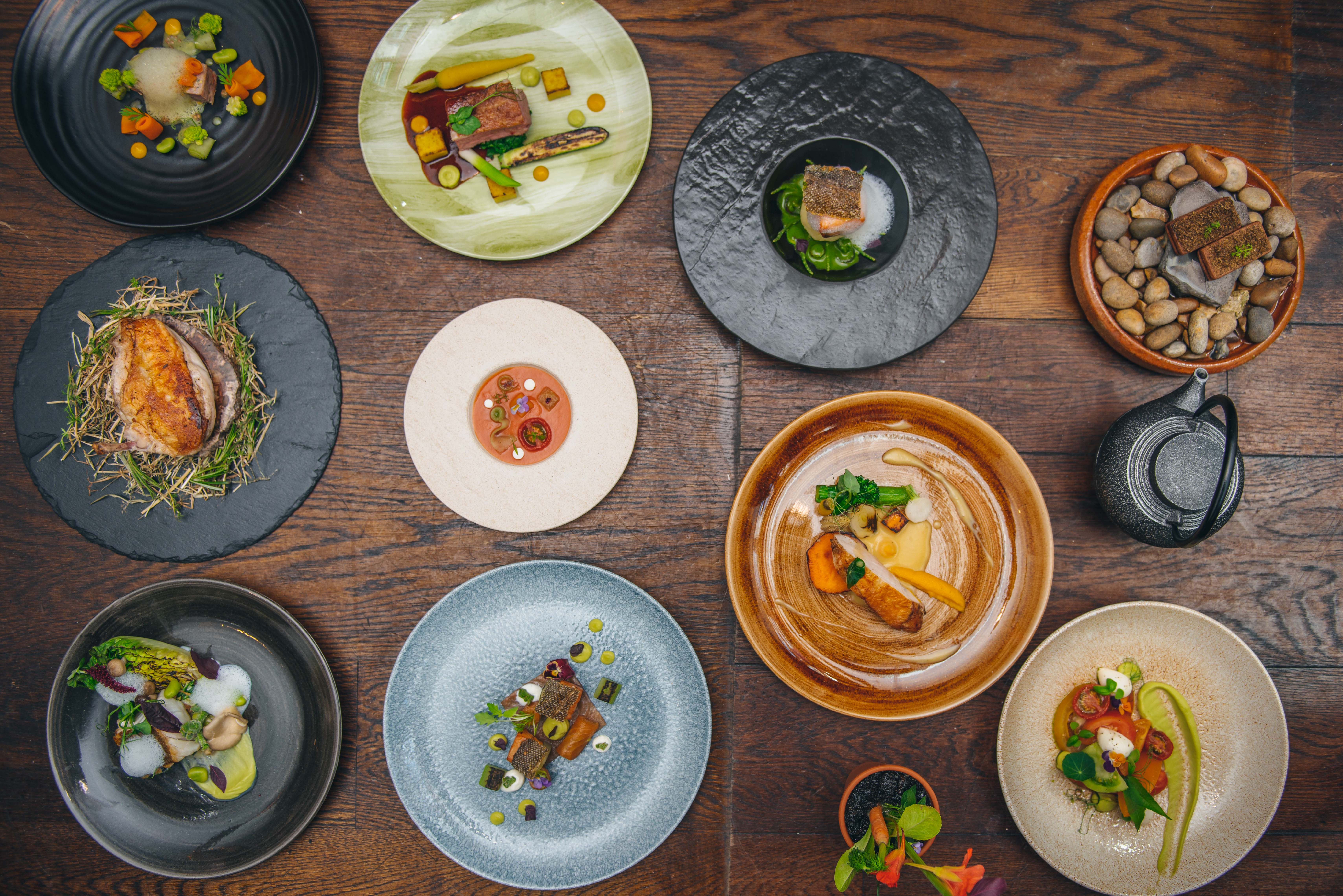 BUBBLES & BRUNCH - The ultimate Champagne VIP Roof Top Jacuzzi Party ...