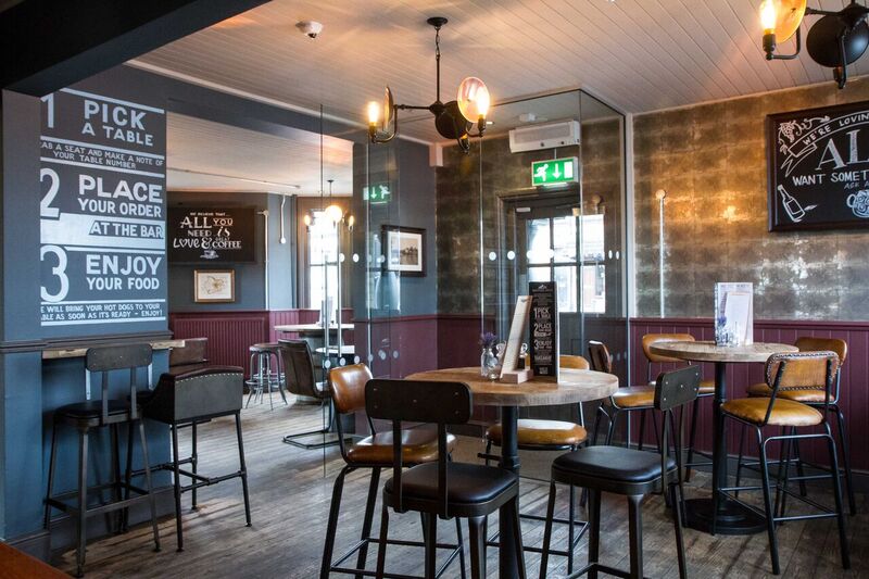 Crown Caversham | Reading Pub Reviews | DesignMyNight
