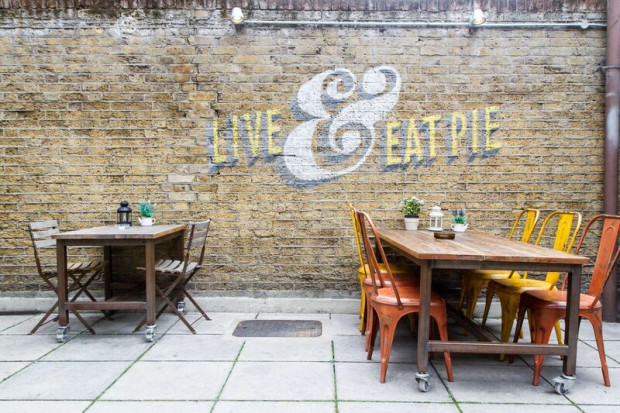 Dog & Truck Stepney | London Pub Reviews | DesignMyNight