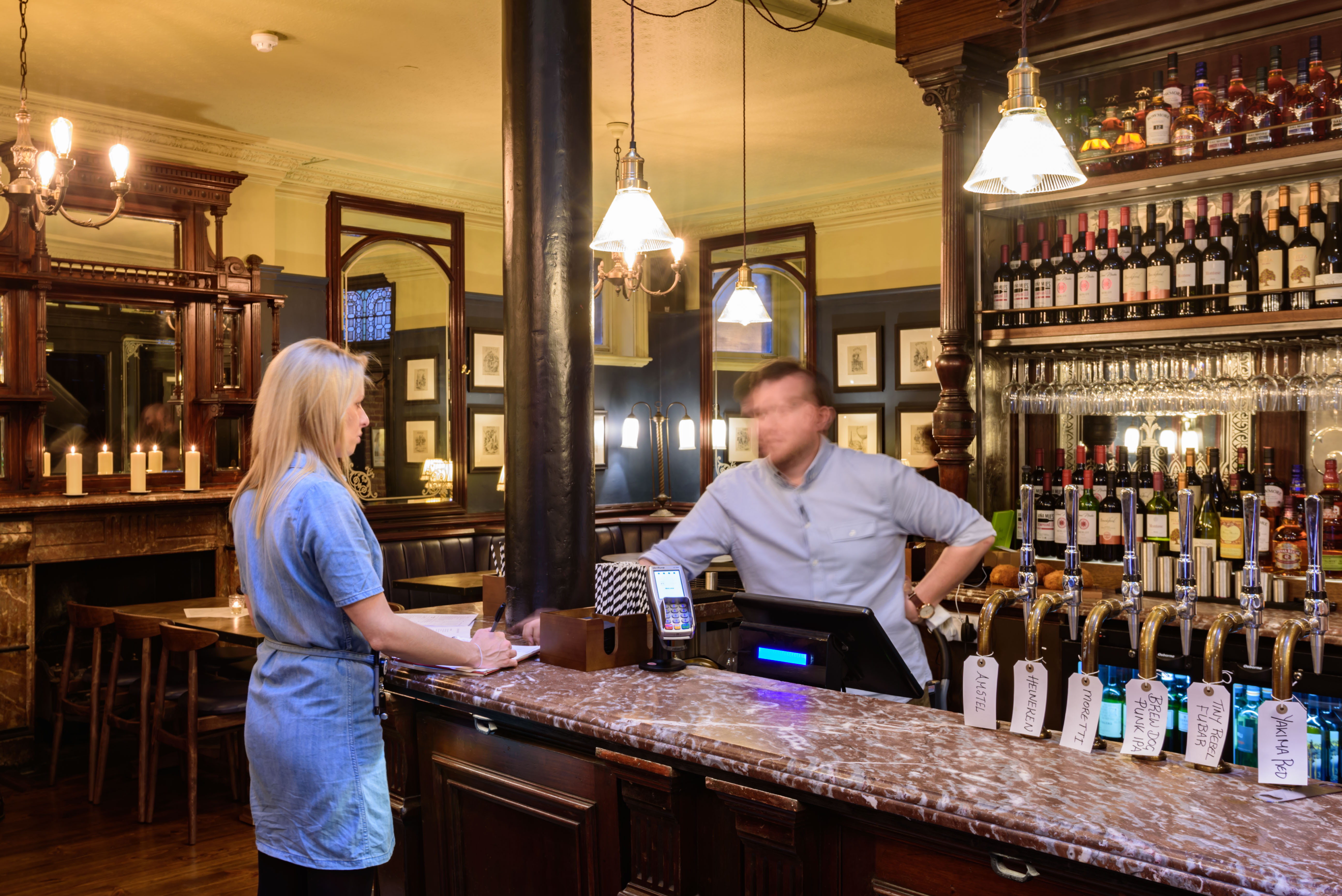 The Punch Pub Tavern: Cold Pints On Fleet Street | DesignMyNight