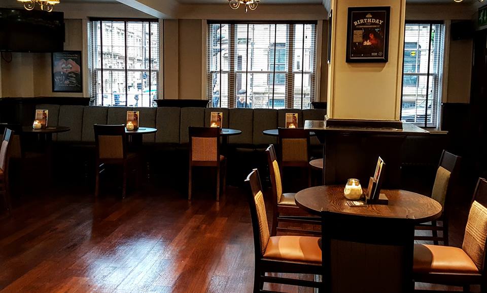 The Old Monkey Oxford Road | Manchester Pub Reviews | DesignMyNight