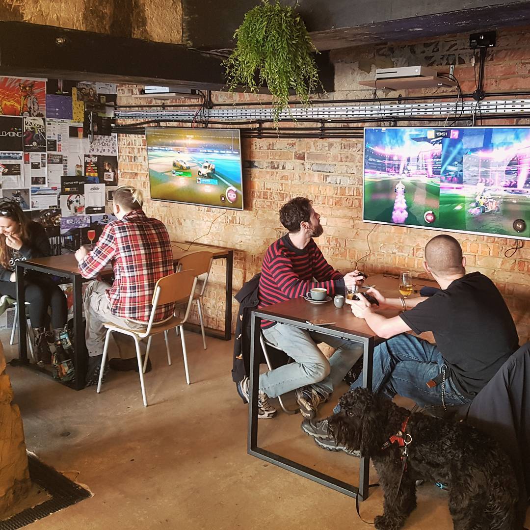 Loading Brighton | Brighton Bar Reviews | DesignMyNight