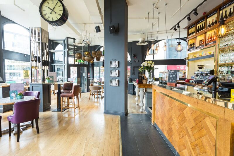 All Bar One Tower of London | London Bar Reviews | DesignMyNight