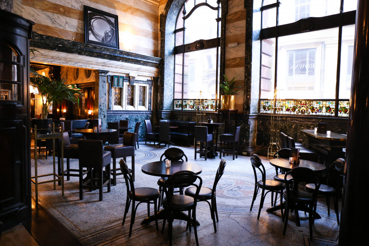 Browns Brasserie & Bar King Street | Manchester Bar Reviews | DesignMyNight